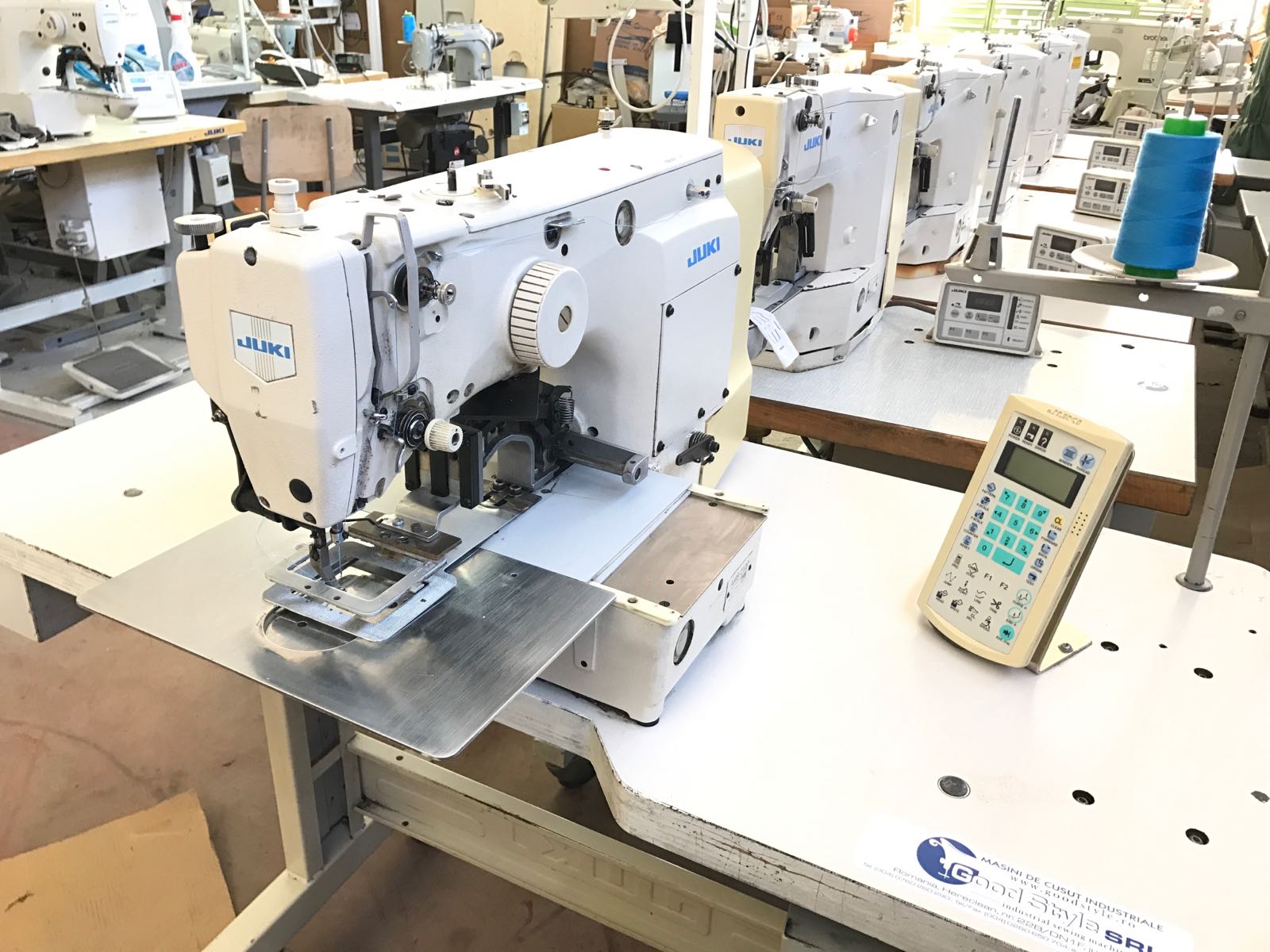 Masina de cusut dupa contur Juki AMS 210D-HS